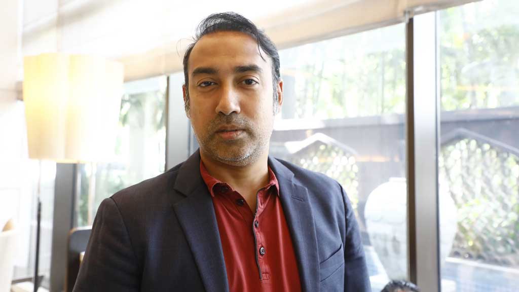 Tezzfeed: Headlines That Matter, Summarized for You.